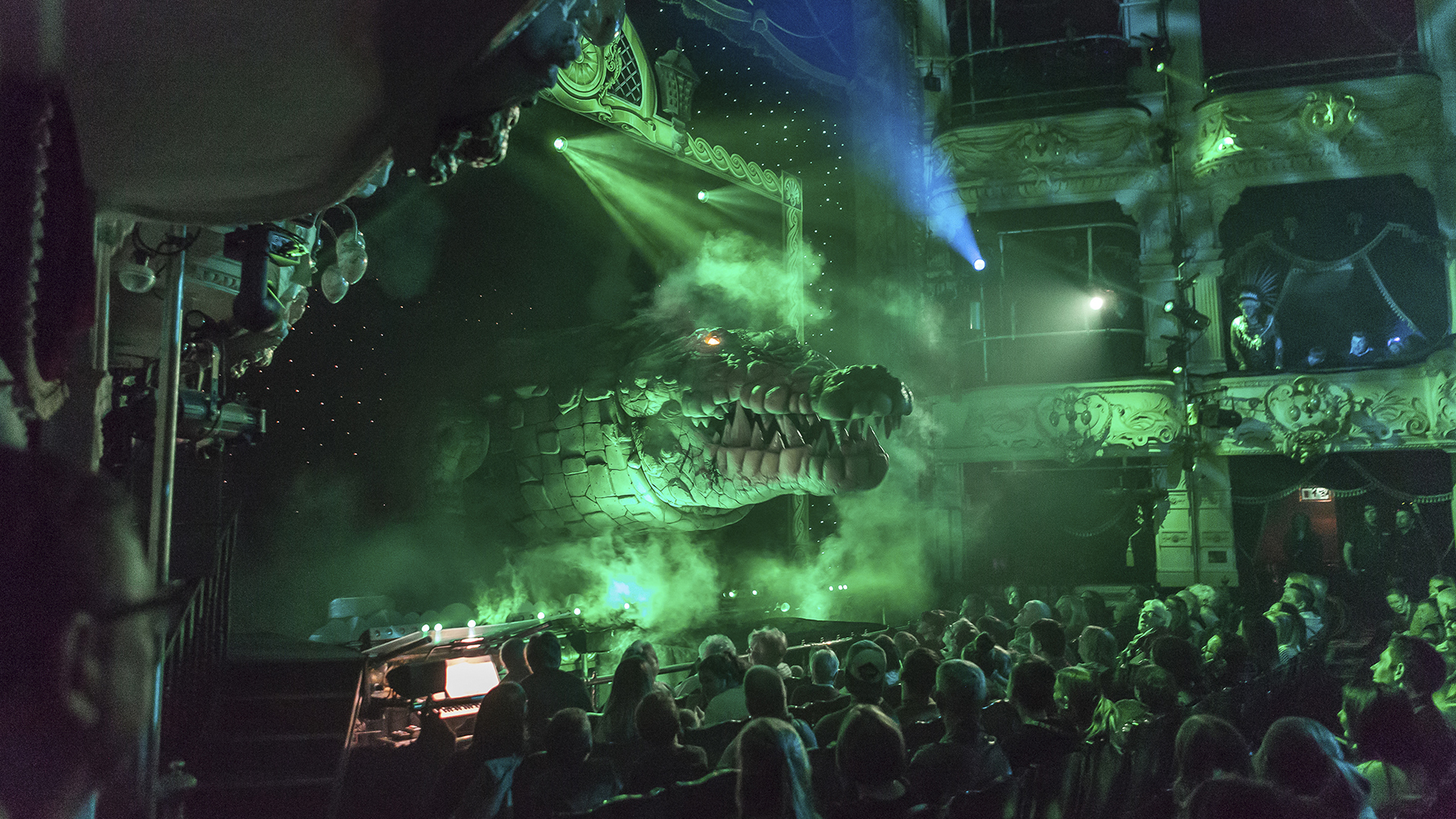 The Marvellous World Of Stage Special Effects Populous
